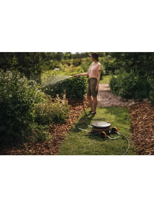 Fiskars Comfort M tömlőkocsi szett - fiskarsshop.hu